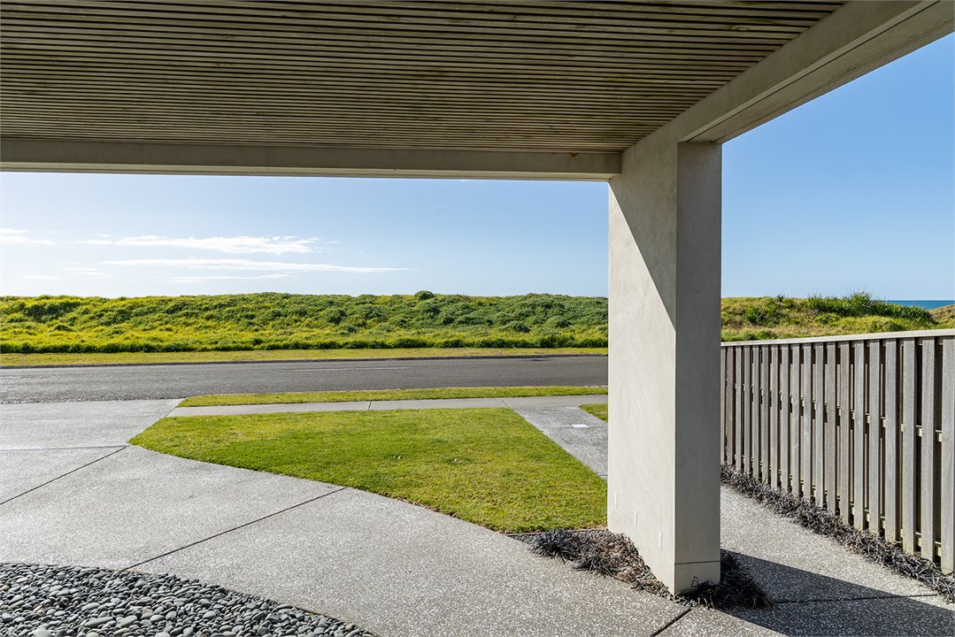 KBHH - Beachside Unit - ASH1 - Ohope Beach for rent | Holiday Houses