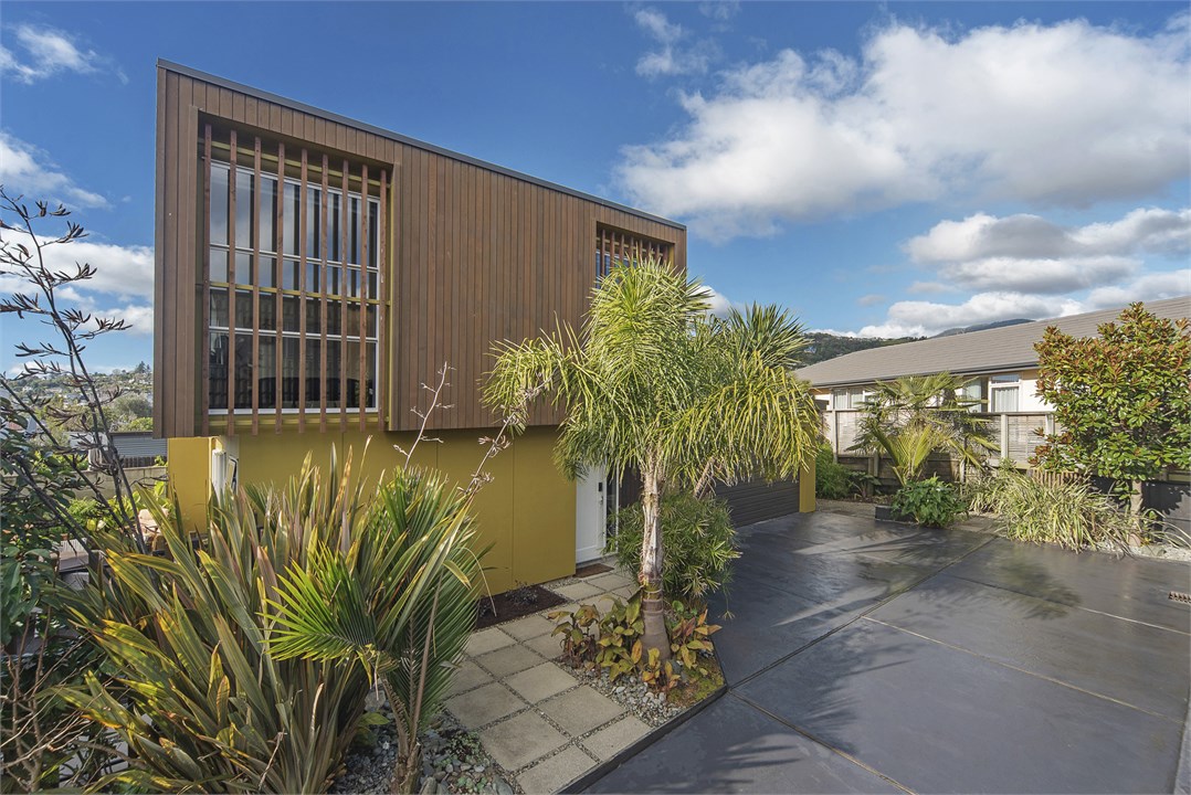 Tahuna Beach Oasis - Tahunanui Beach Holiday Home for rent | Holiday Houses