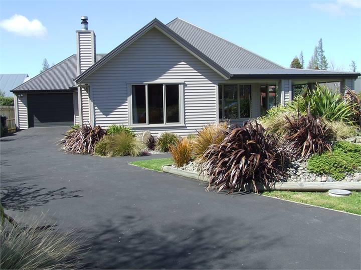9 Devon - Your Favourite Place - Hanmer Springs Holiday Home for rent ...