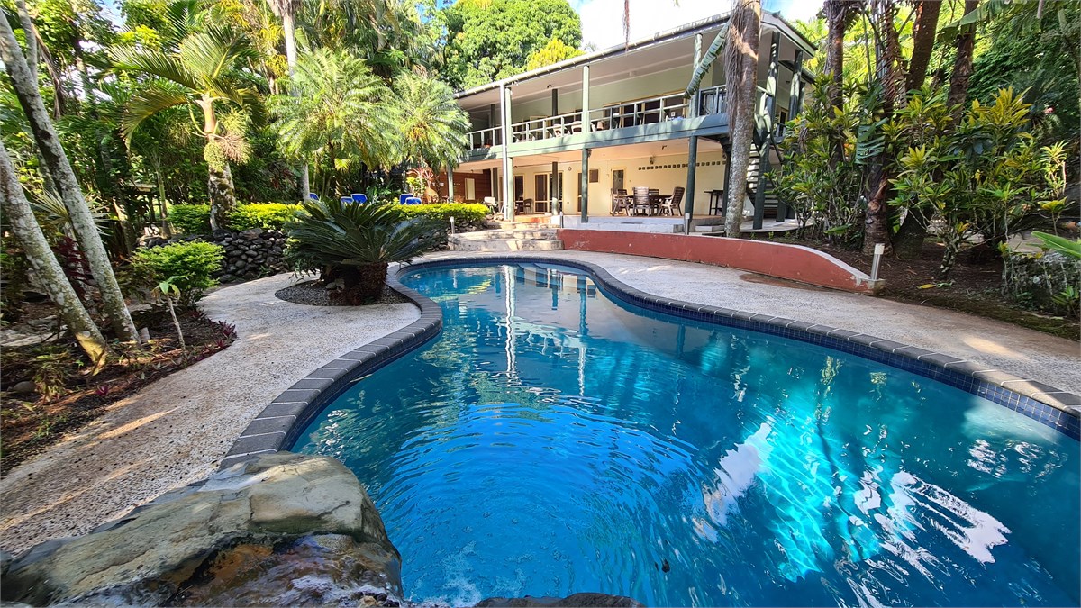 Tipani Lodge - Rarotonga Holiday Home for rent | Holiday Houses