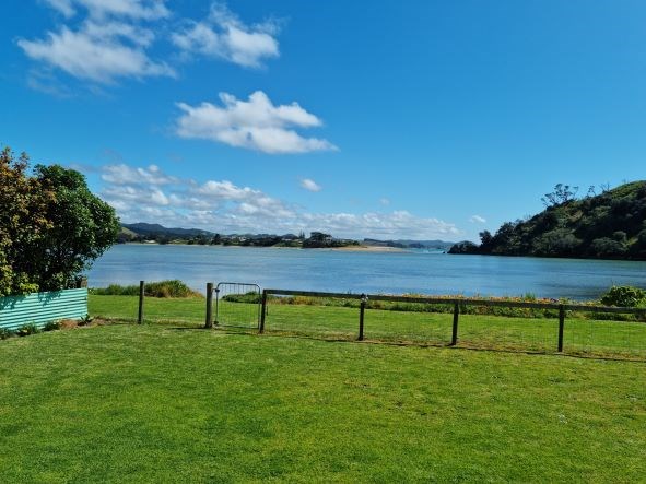 The Bach - Pataua South Bach for rent | Holiday Houses