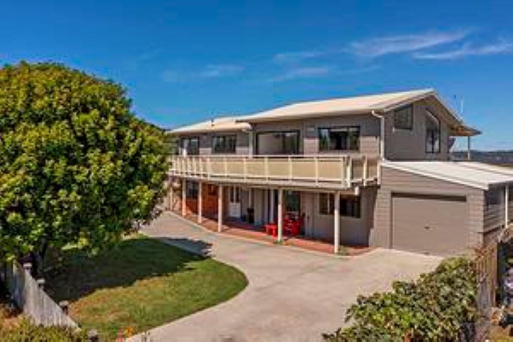 Hosts on the Coast Views over Whiti Terrace - Whitianga Holiday Home ...